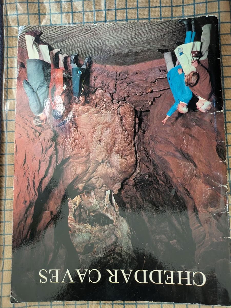 Free: Vintage Maps and books (E14 Isle of Dogs) - Southwark Freegle