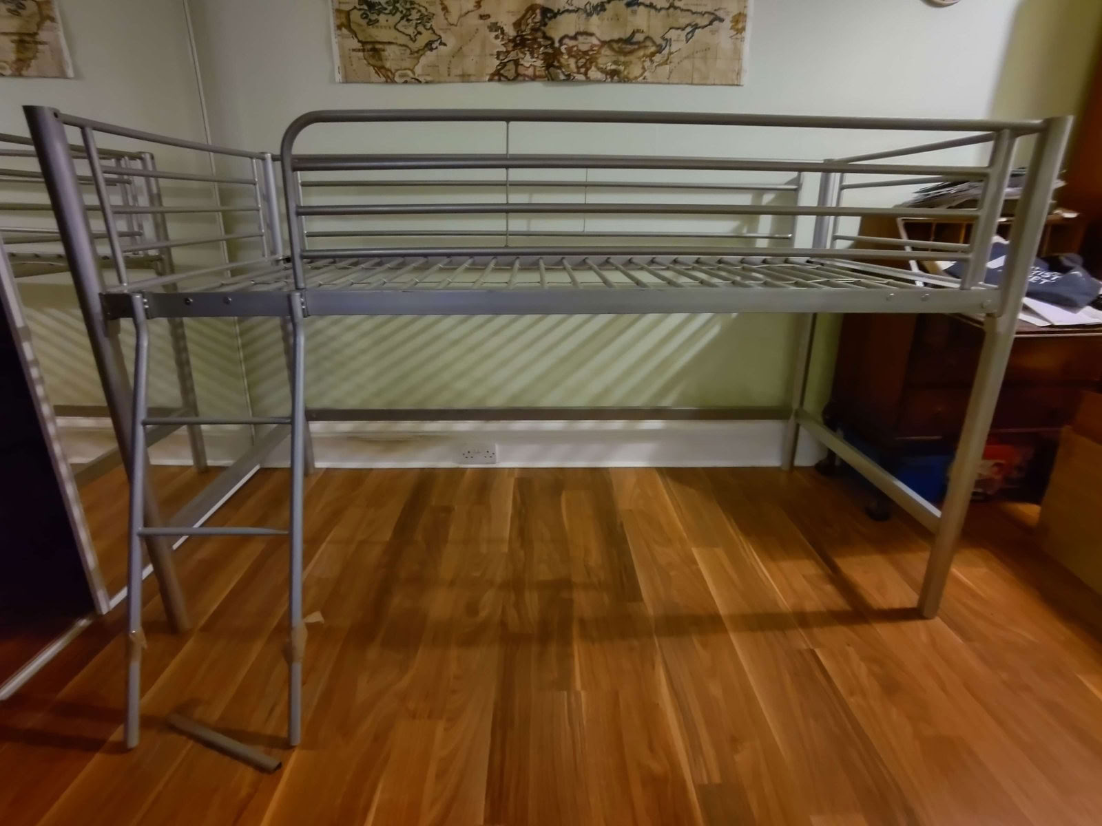 Free: Mid sleeper metal bed with broken step on ladder (Bellevue EH7 ...