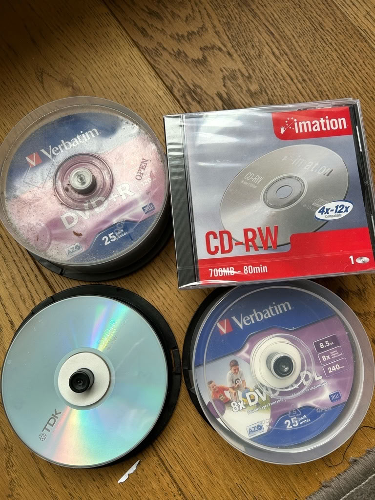 Free: Several blank DVDs and couple of blank CDs (windsor-maidenhead ...