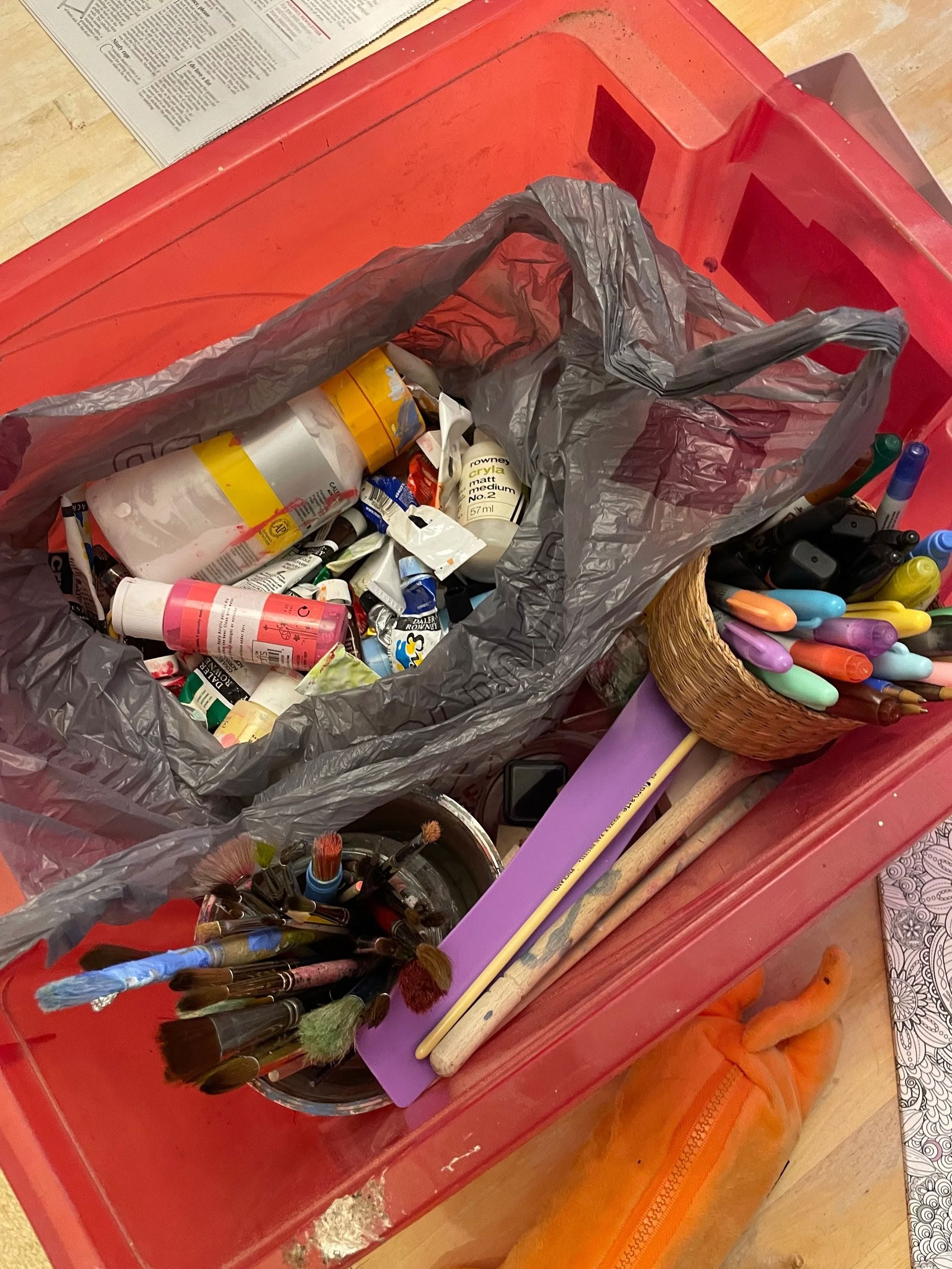 Free: Box of paints/arty/crafty stuff (St Stephens AL3) - St Albans Freegle
