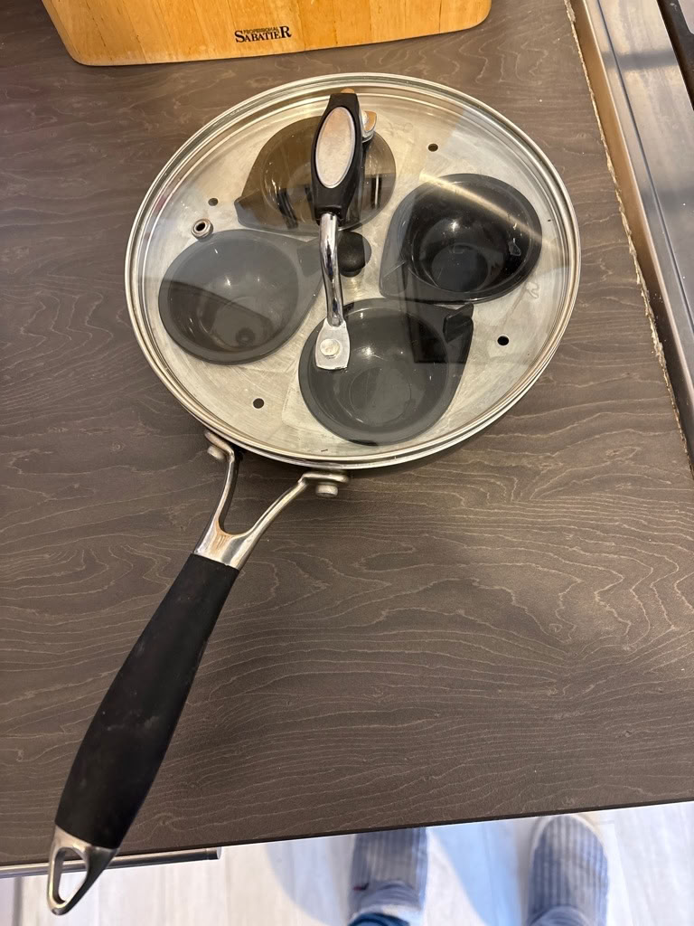 Free: Egg poaching pan (Waterlooville PO8) - Portsmouth Freegle