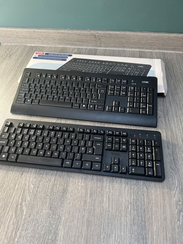 Free: 2 wireless keyboards. Not sure if working. (Southsea PO4) - Portsmouth Freegle