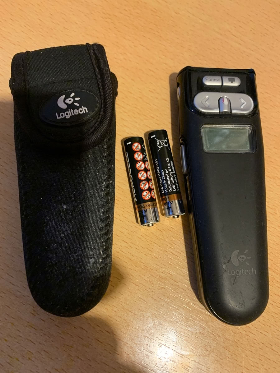 Free: Logitech Laser pointer (Fishponds BS16)