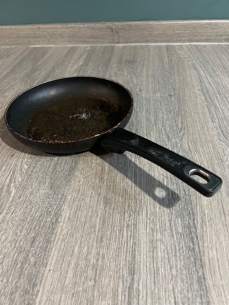 Free: Jamie Oliver Tefal Frying Pan. Well used. (Southsea PO4 ...