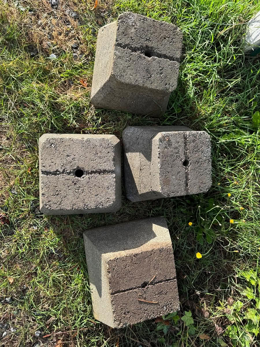 Free: Pier blockw (Shoreline)