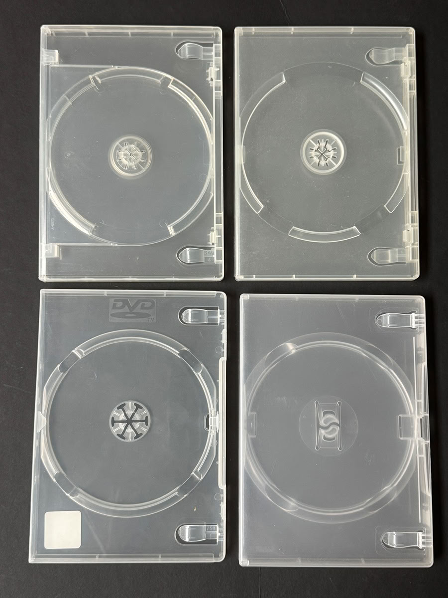 Free: 4 empty DVD cases (East Marden)