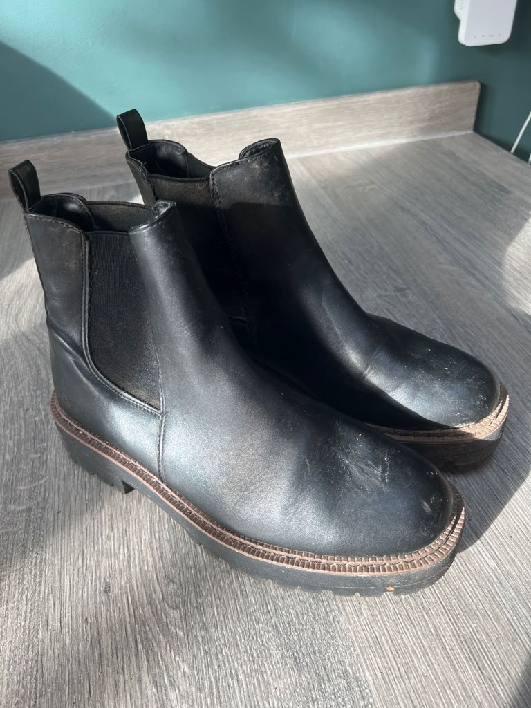 Free: Chelsea Boots. Size 6. (Southsea PO4) - Portsmouth Freegle