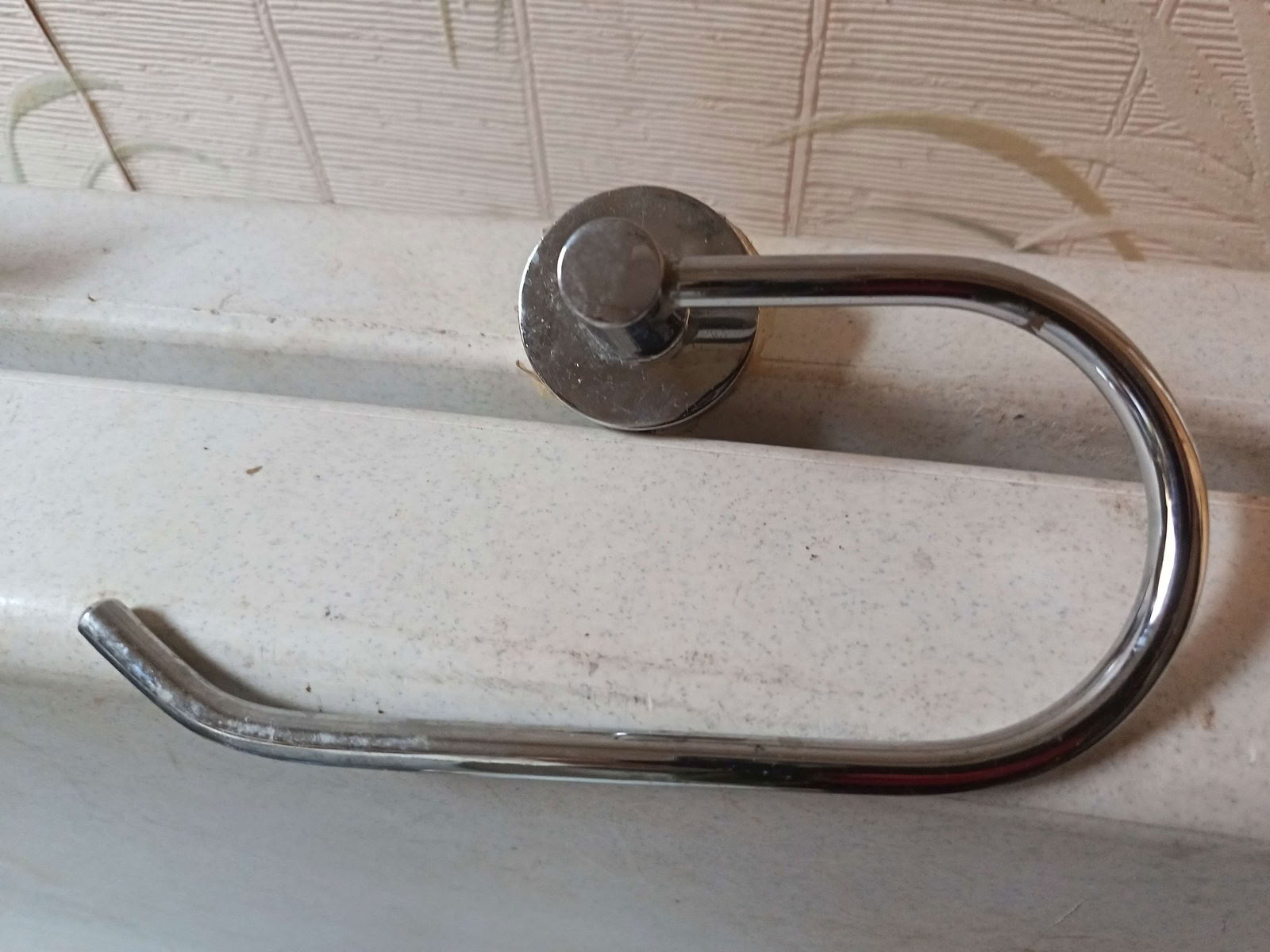 Free: Toilet roll holder (Kingsley Park) - Northampton Freegle