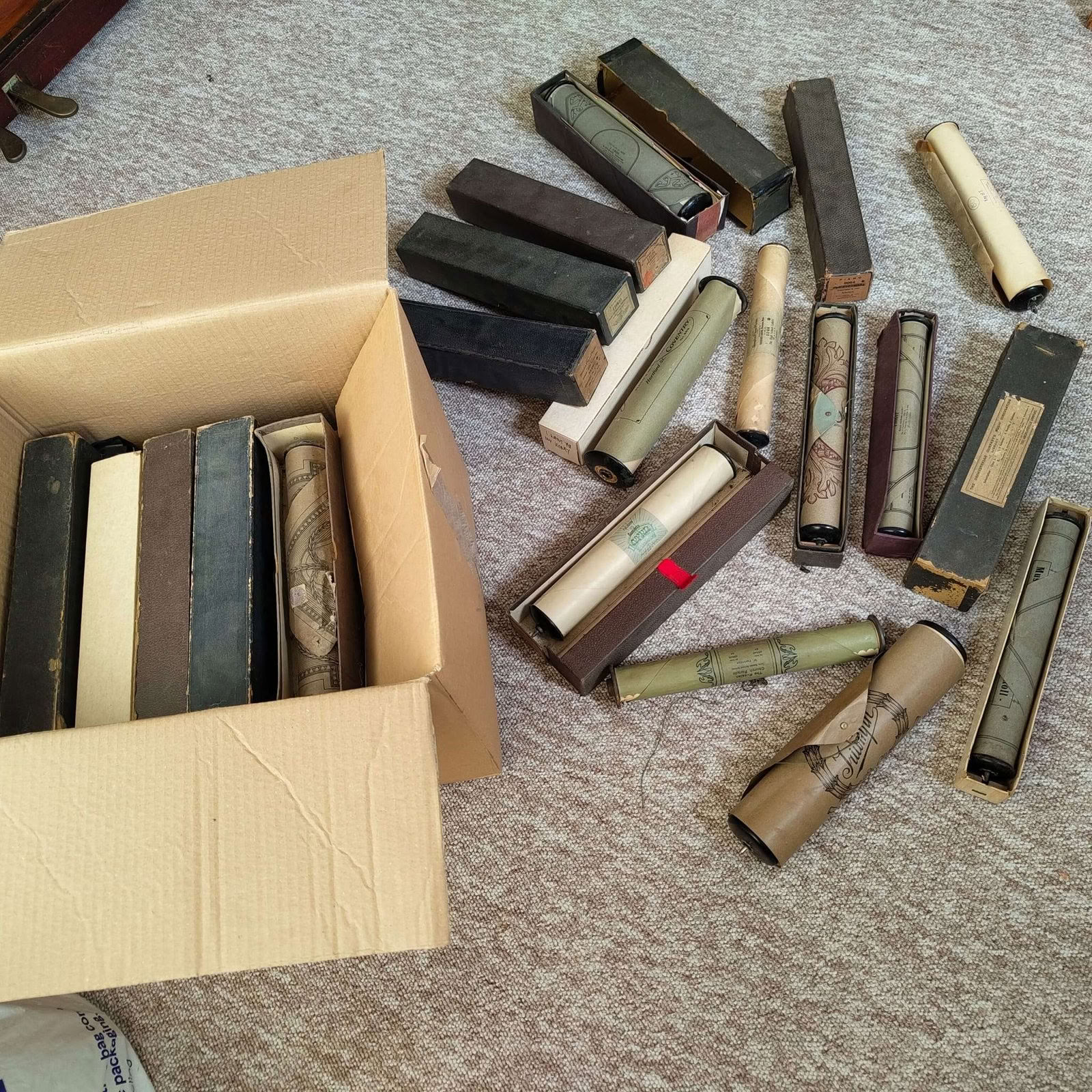 Free: Pianola with scrolls (Eynsham OX29) - Witney Freegle