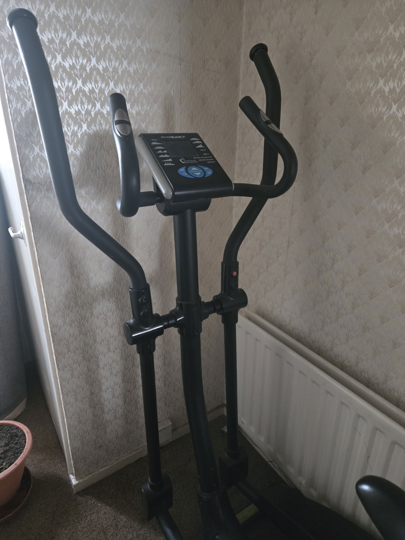 Free: Roger Black Ellipital Bike (Stopsley Luton LU2)