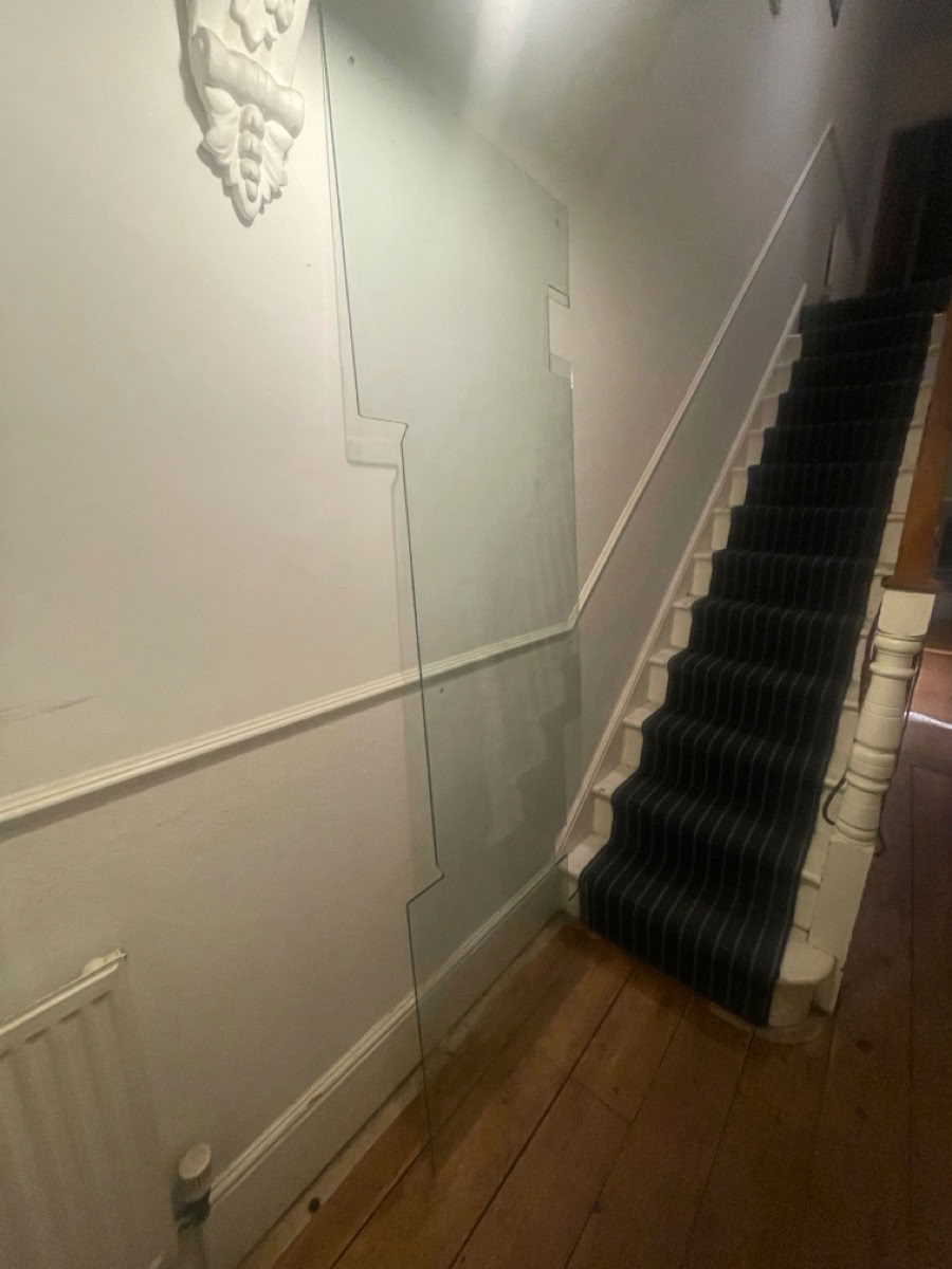 Free: Large Piece of Toughened Glass (EX4) - Exeter Freegle