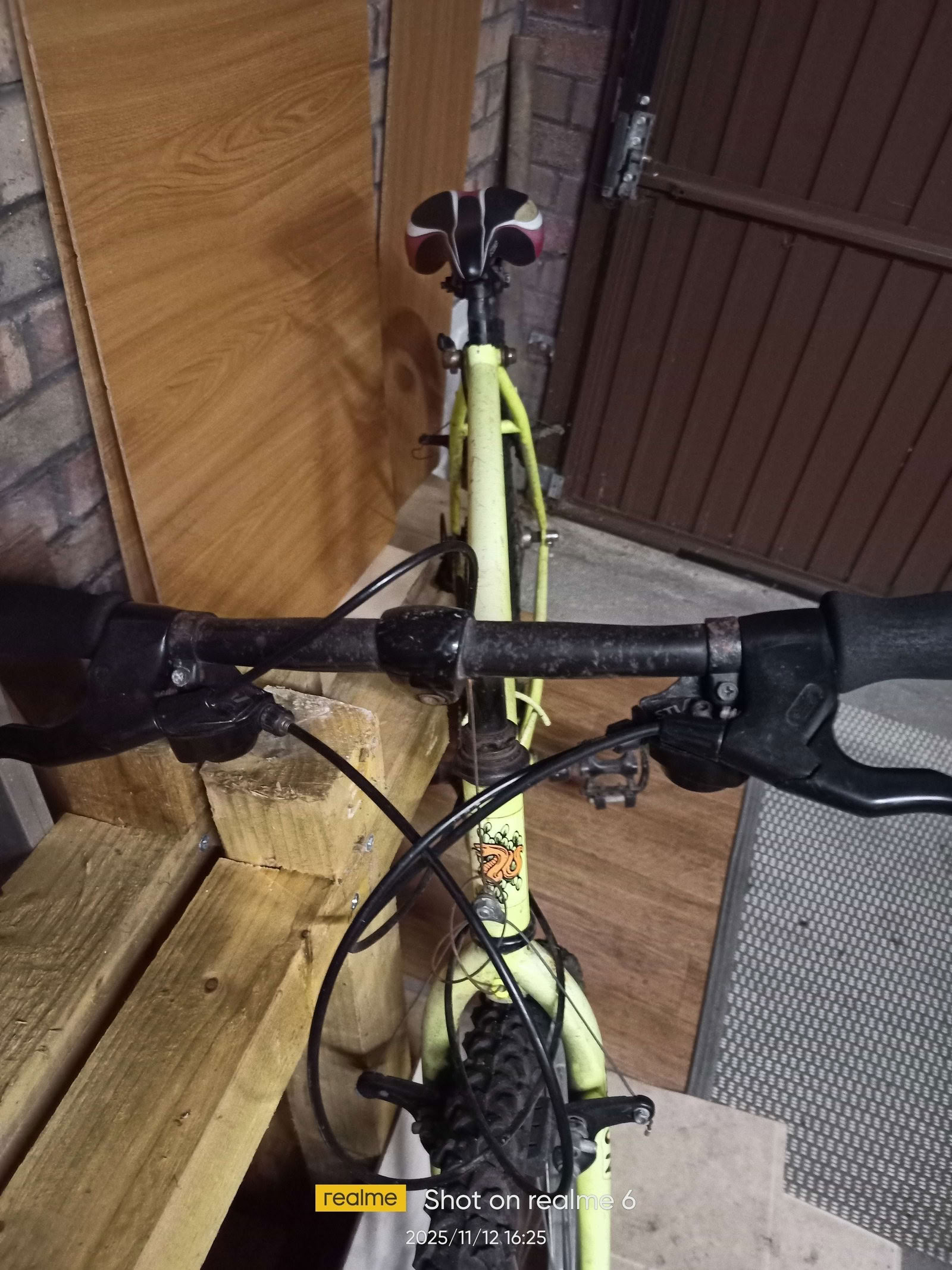 Free: Mountain bike - 19 inch frame - working, but see description (Purley on Thames RG31 ...