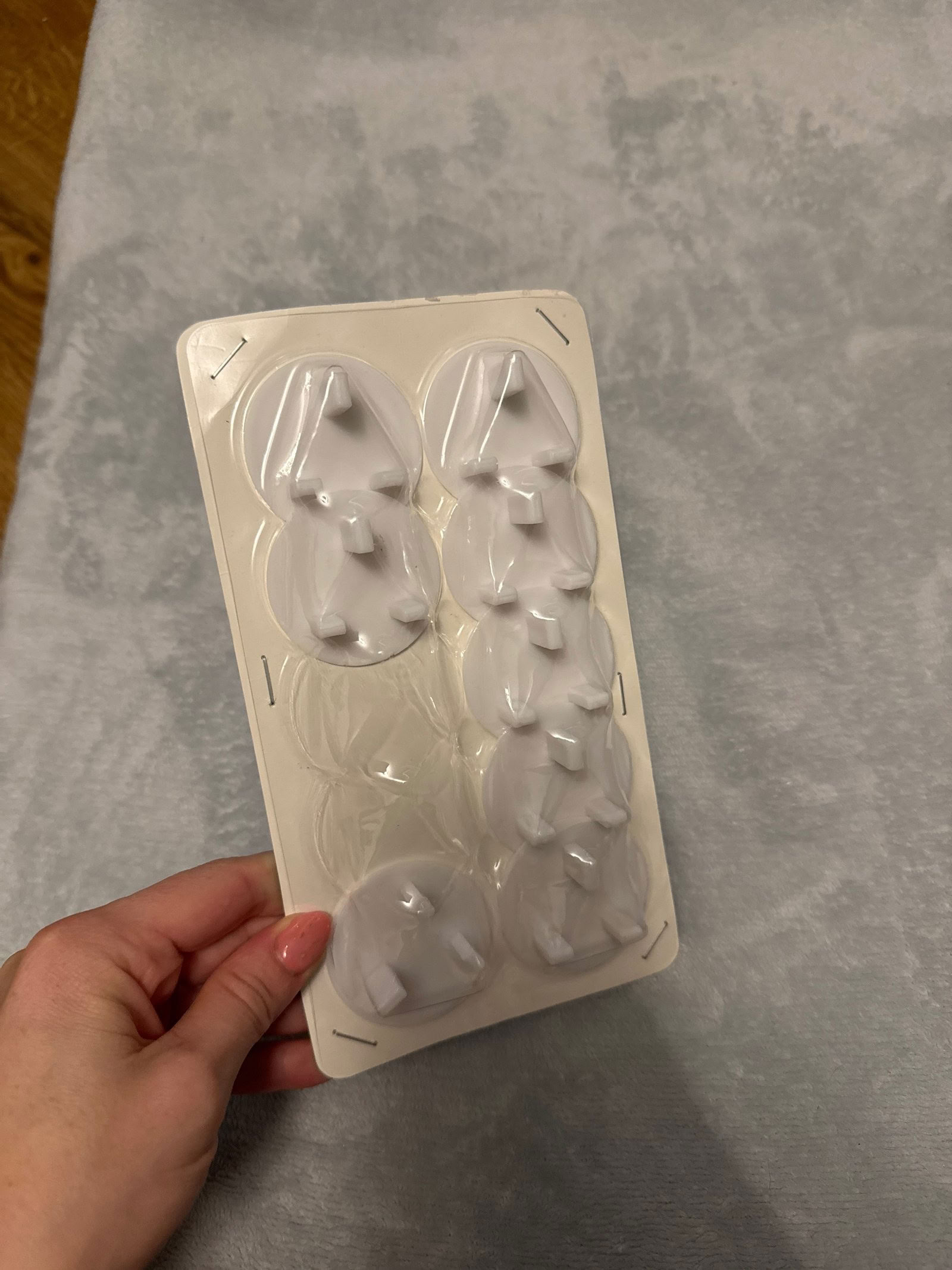 Free: 7 plug socket covers Uk (Warners End HP1) - Hemel Hempstead Freegle