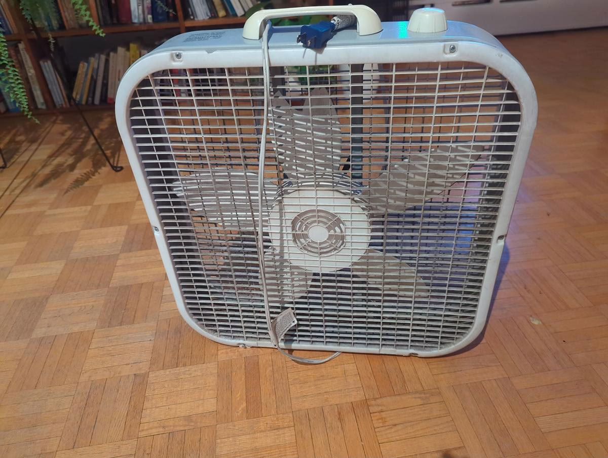 Free: Window Fan (possibly the motor) (Forest Hill) - Recycle Toronto