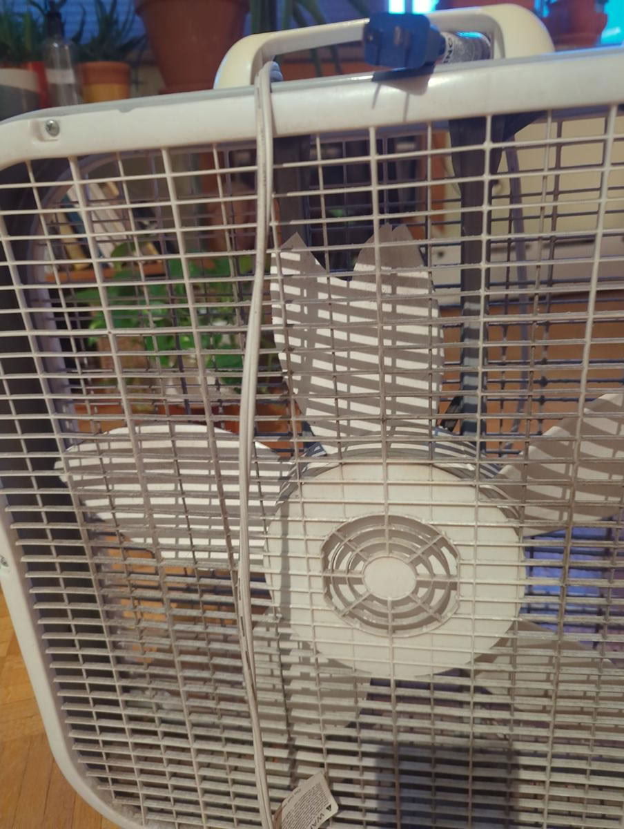 Free: Window Fan (possibly the motor) (Forest Hill) - Recycle Toronto