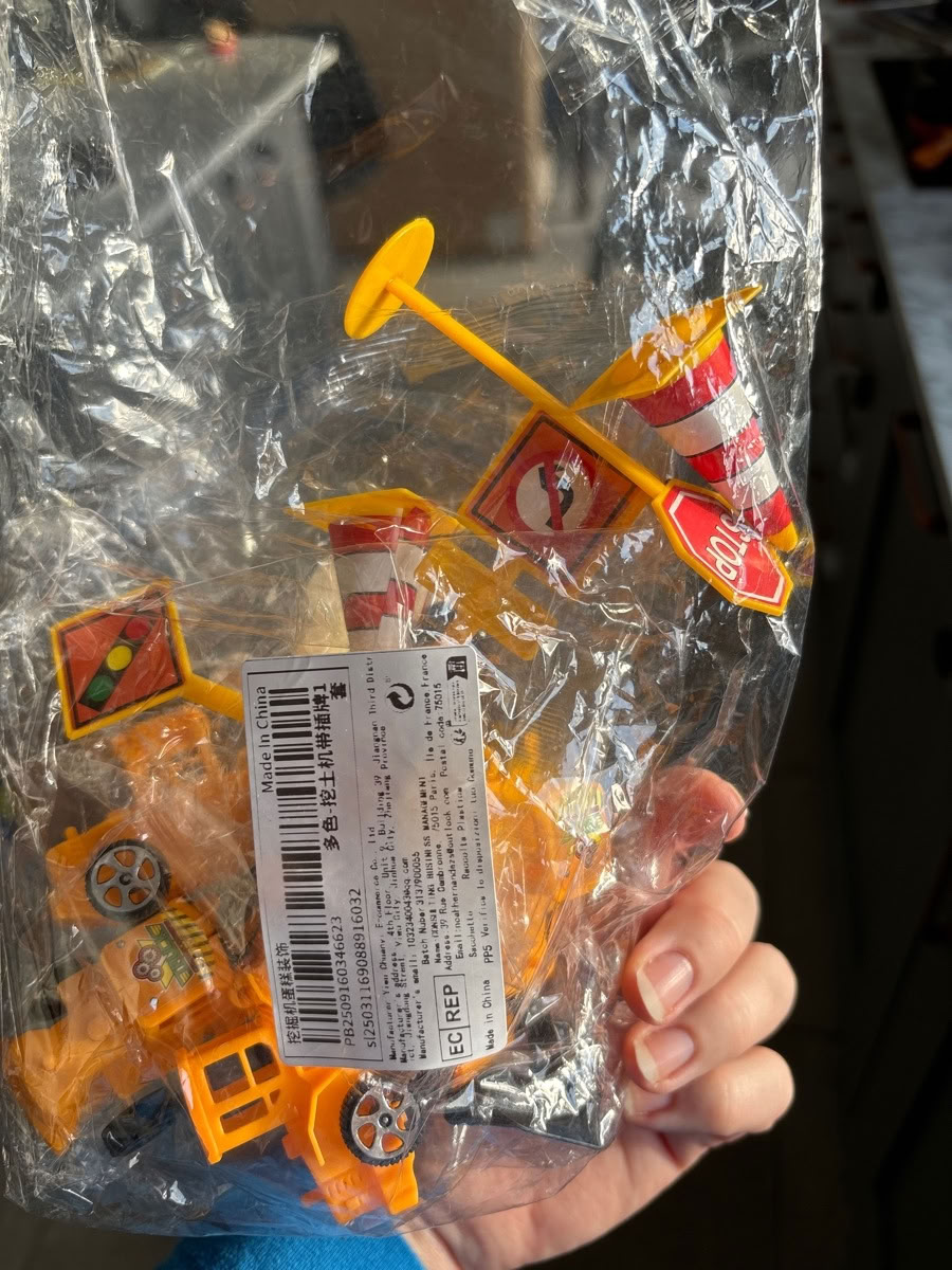 Free: Cake toppers and used ‘2’ candle (Renmore)