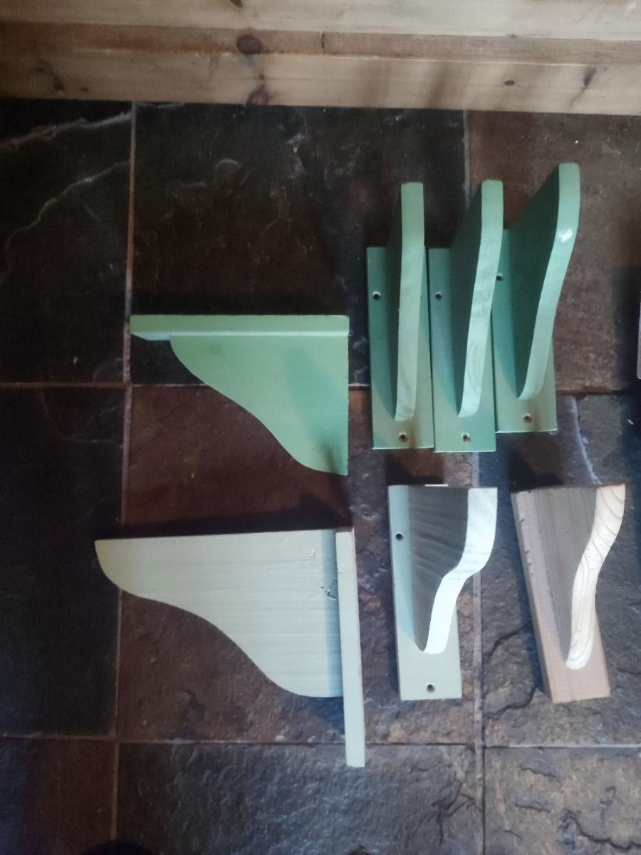 Free: Shelf brackets (BS39 4BH)