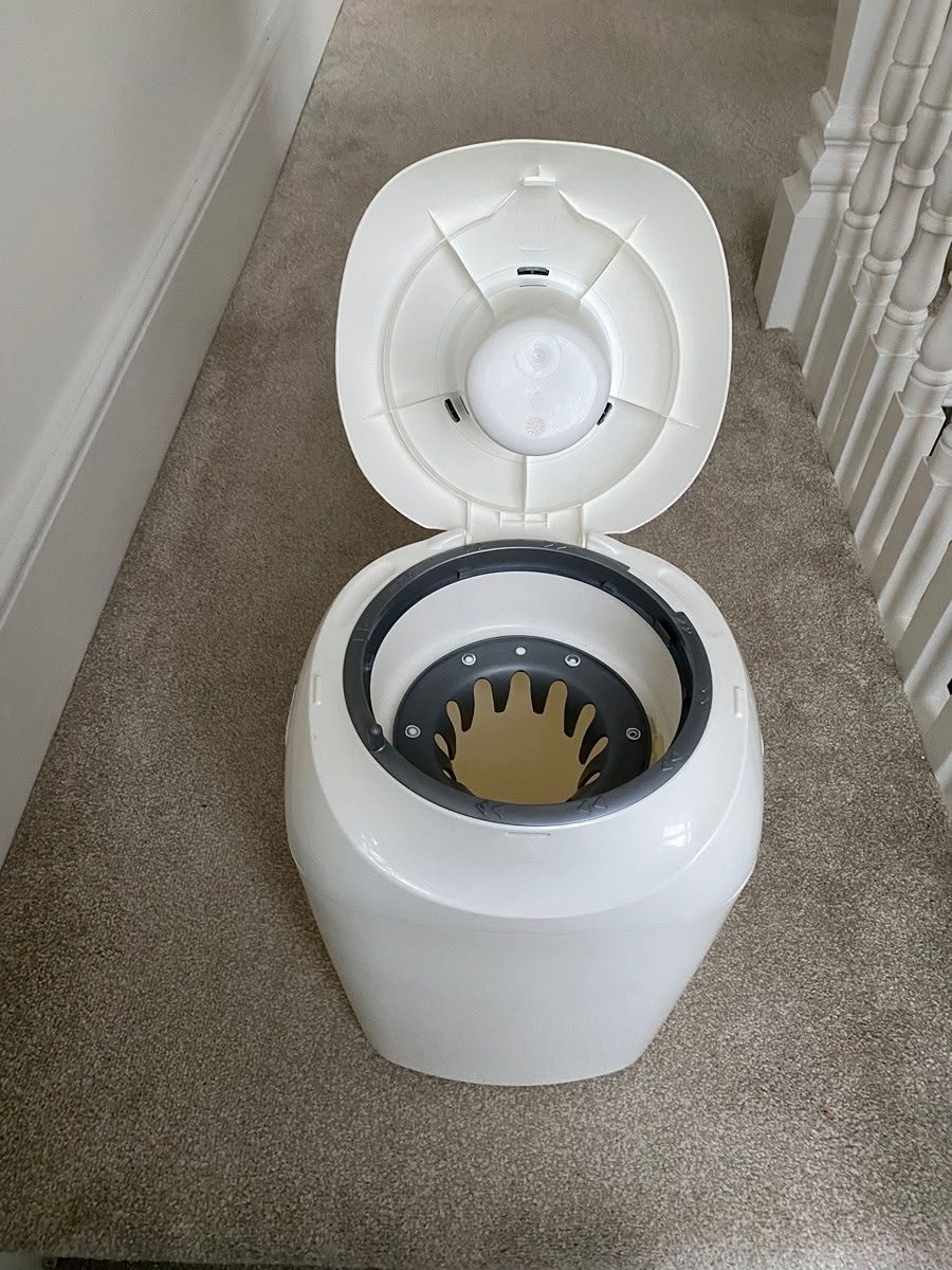 Free: tommee tippee sangenic nappy bin (Central Egham) - Runnymede Freegle