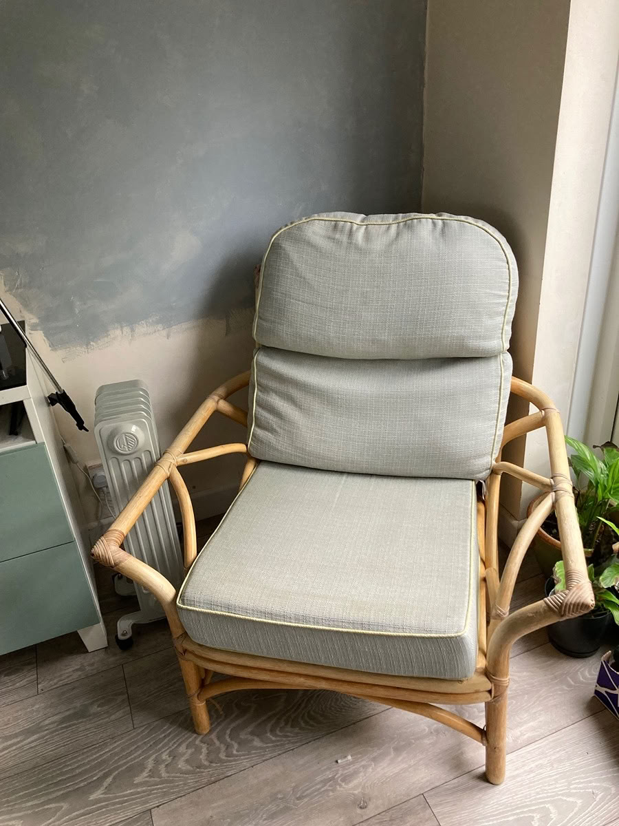Free: 2 chairs (RG30)