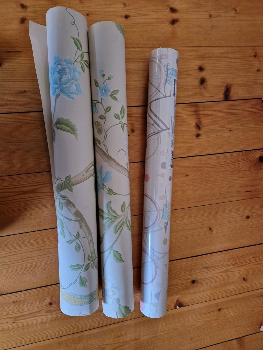 Free: Wallpaper (Juniper Green, EH14)