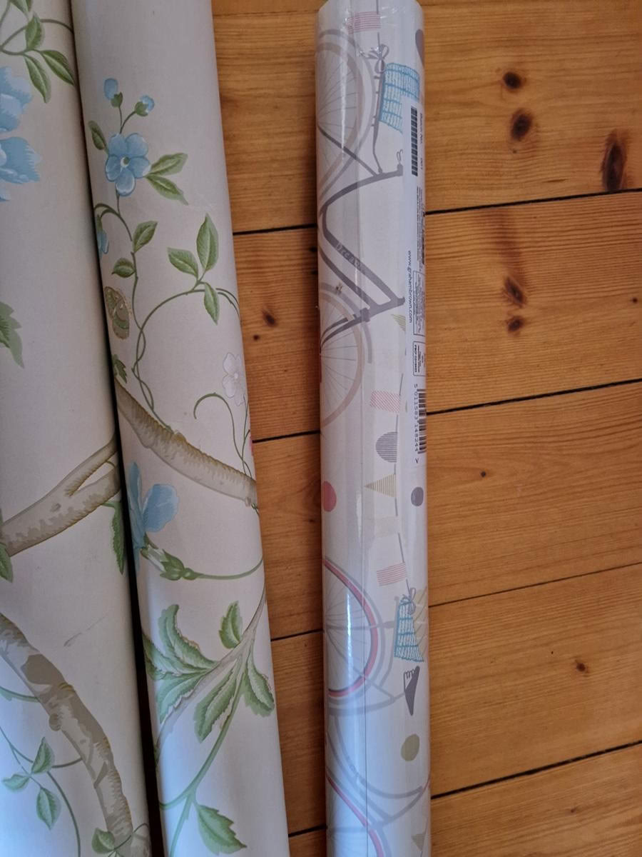 Free: Wallpaper (Juniper Green, EH14)
