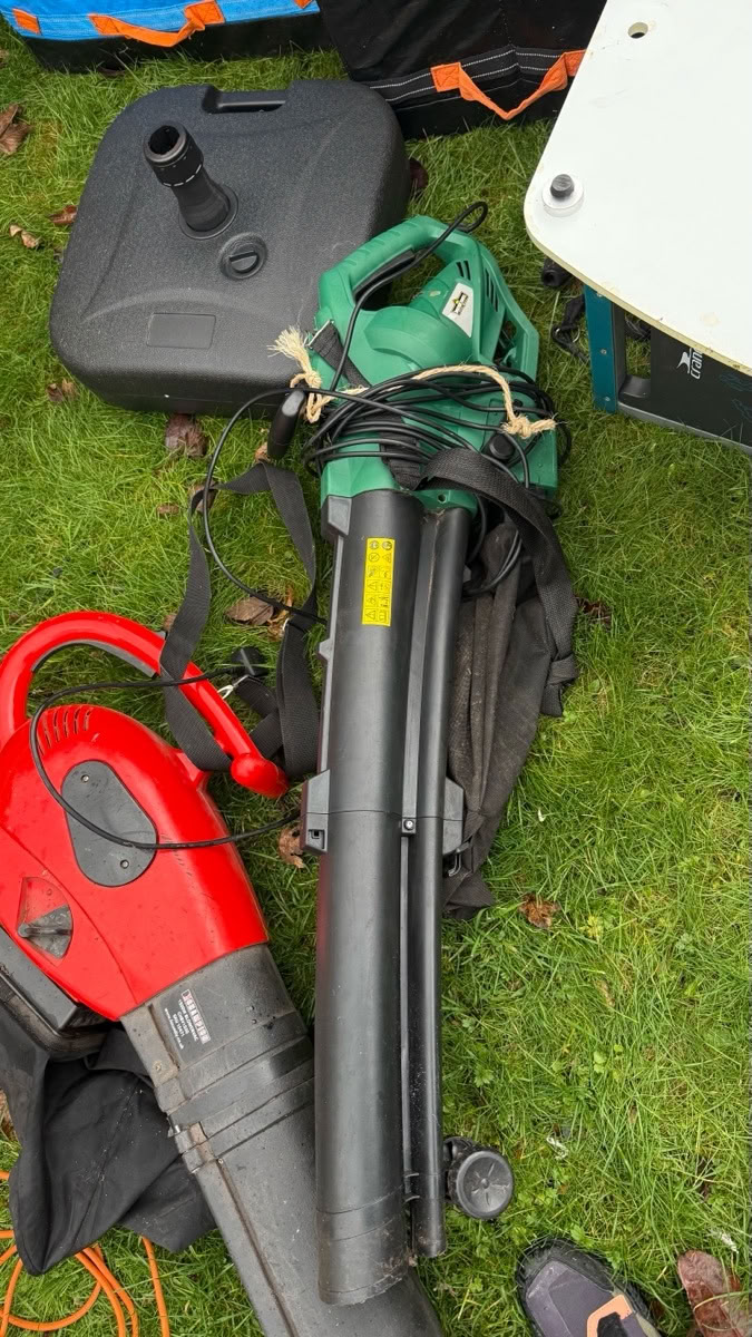 Free: leaf blower vacuum (Penrith CA11) - Keswick & Cockermouth Freegle