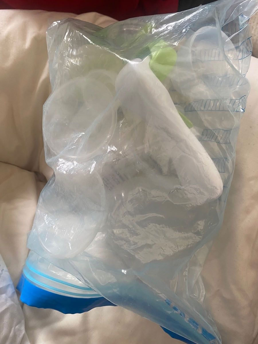 Free: Breast pump (SE20)