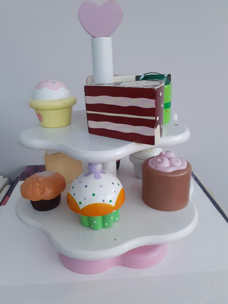 Free: Wooden cake stand & cakes (Styvechale, Coventry) - Coventry Freegle