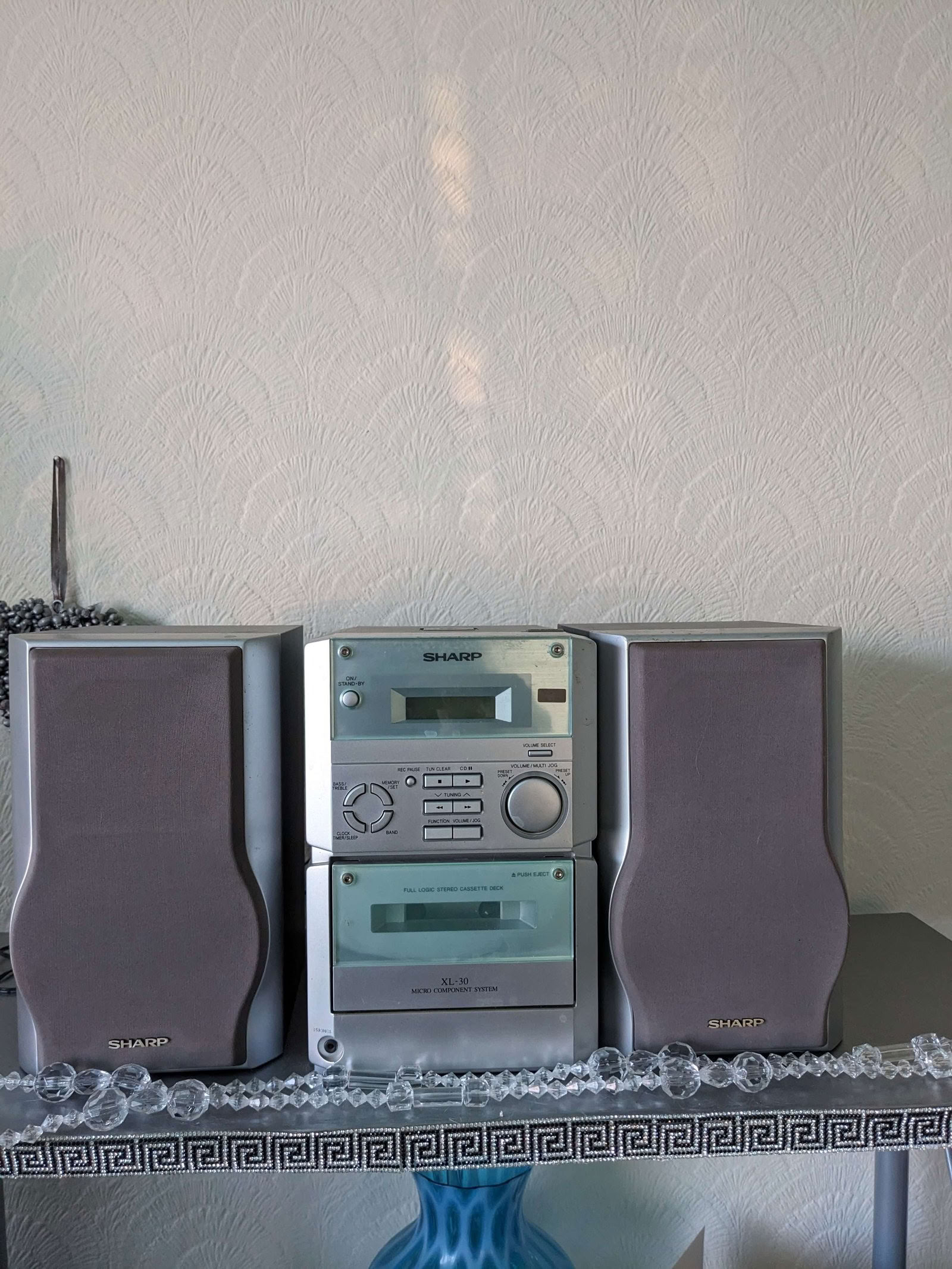 Free: Sharp cd system (Coppenhall CW1) - Crewe and Nantwich Freegle