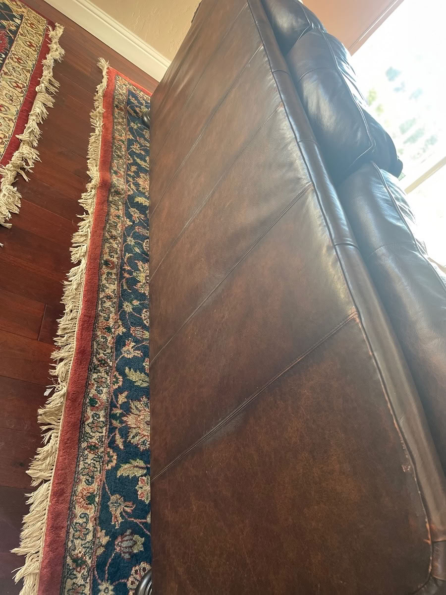 Free: Premium Bernhardt Leather Couch (Morgan Hill West Side.)