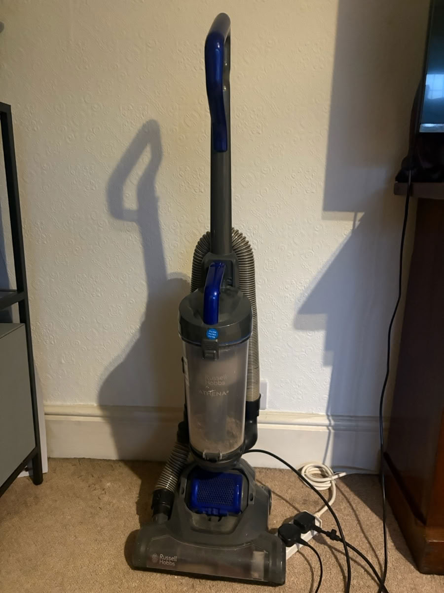 Free: Russel Hobbs plug in vacuum (Hp6 6bt)