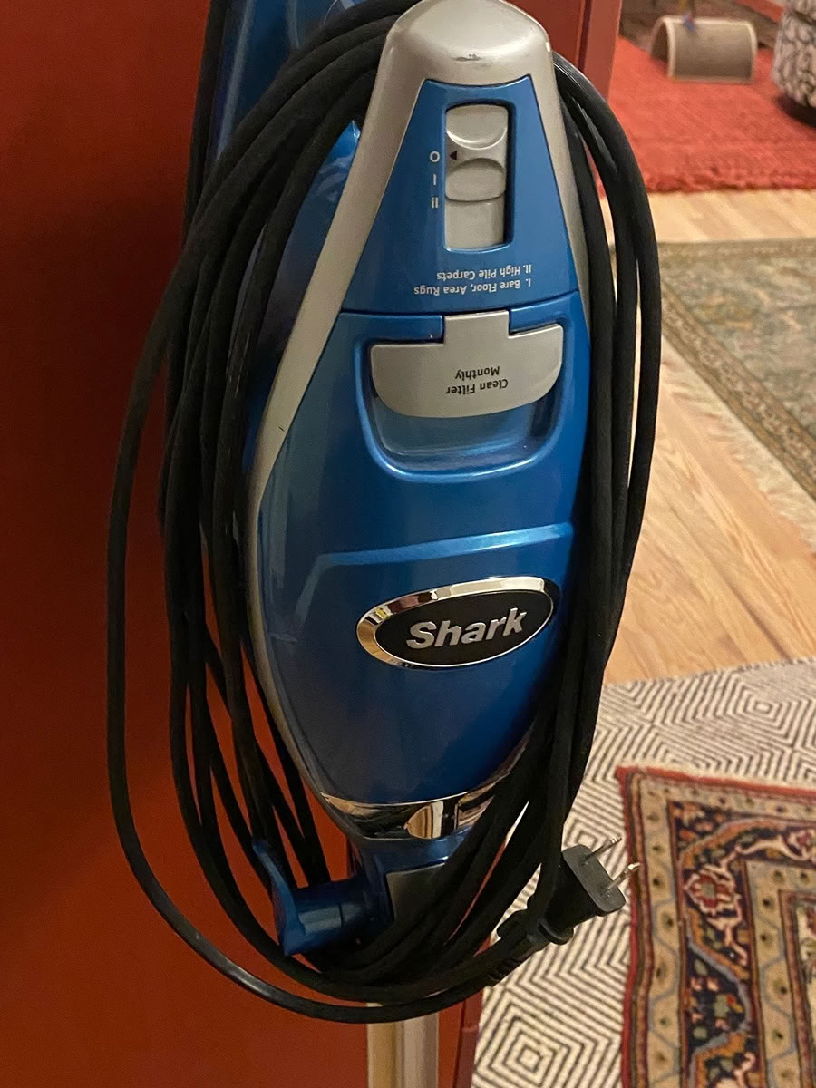 Free: Shark stick vacuum (Brightwood Park/Petworth DC) - Washington, DC
