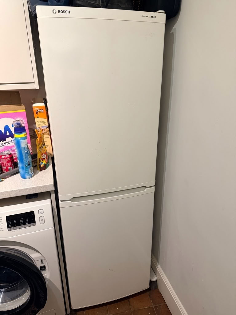 Free: Bosch slimline fridge freezer (Cherry Orchard SY2) - Shrewsbury ...