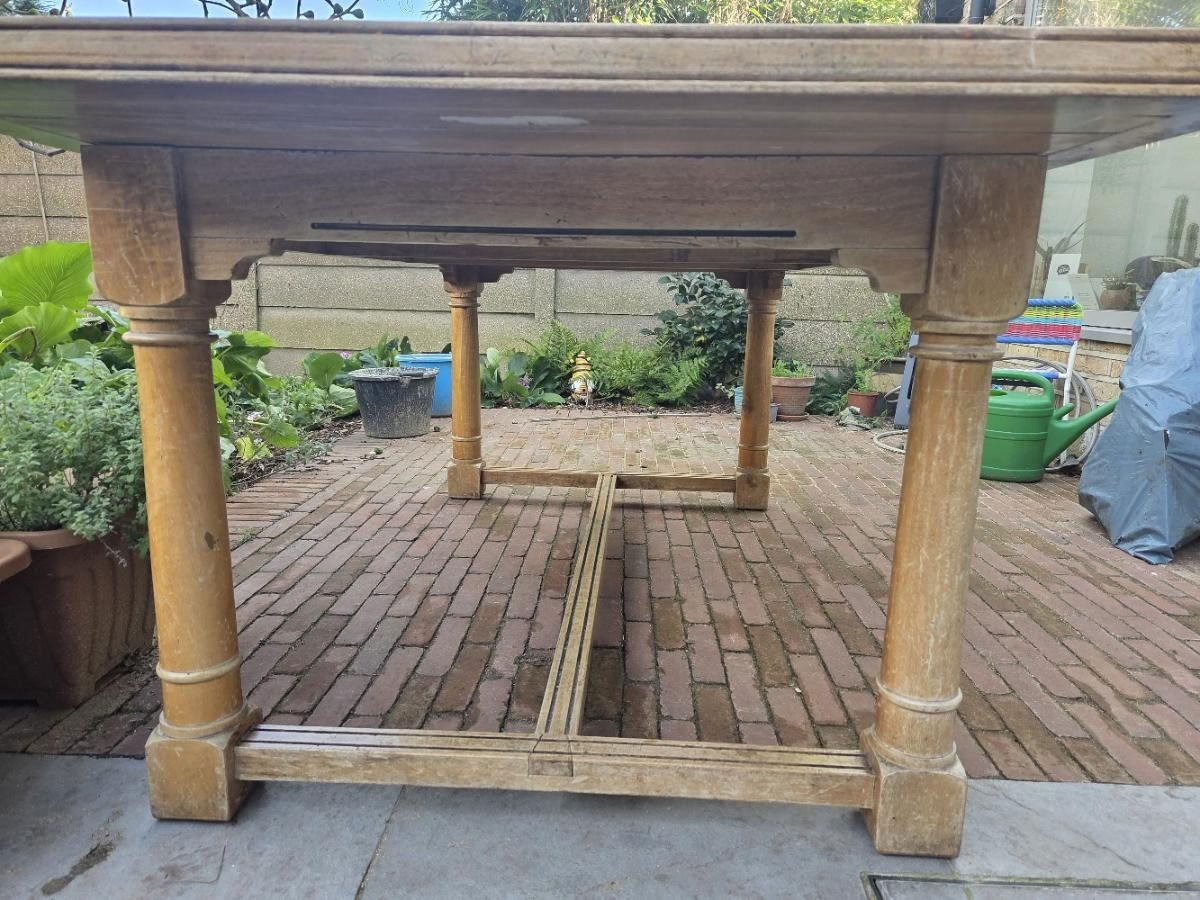 Free: Vintage wood table (N15 next to Chestnuts Park)