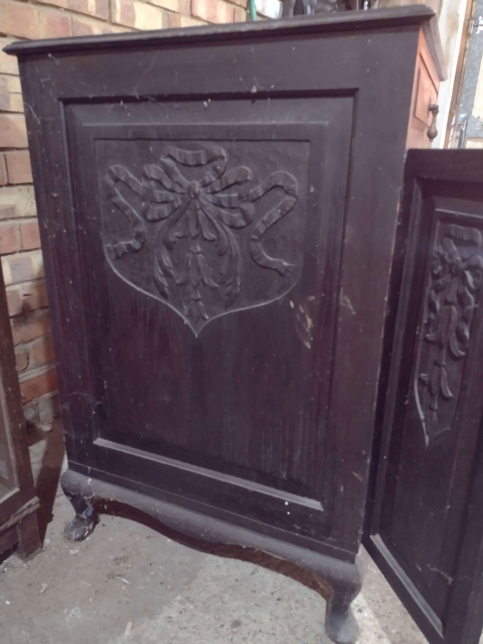 Free: Dark wood carved cabinet (Leigh Beck SS8) - Castle Point Freegle