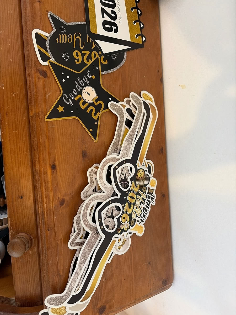 Free: 2026 new year’s cardboard glasses (SG4 hitchin)