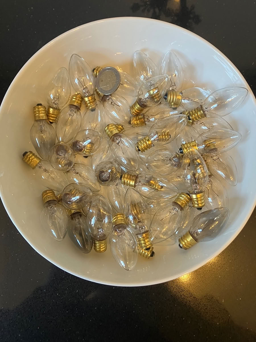 Free: Christmas Filament Bulbs (about 40) (Harold’s Cross)