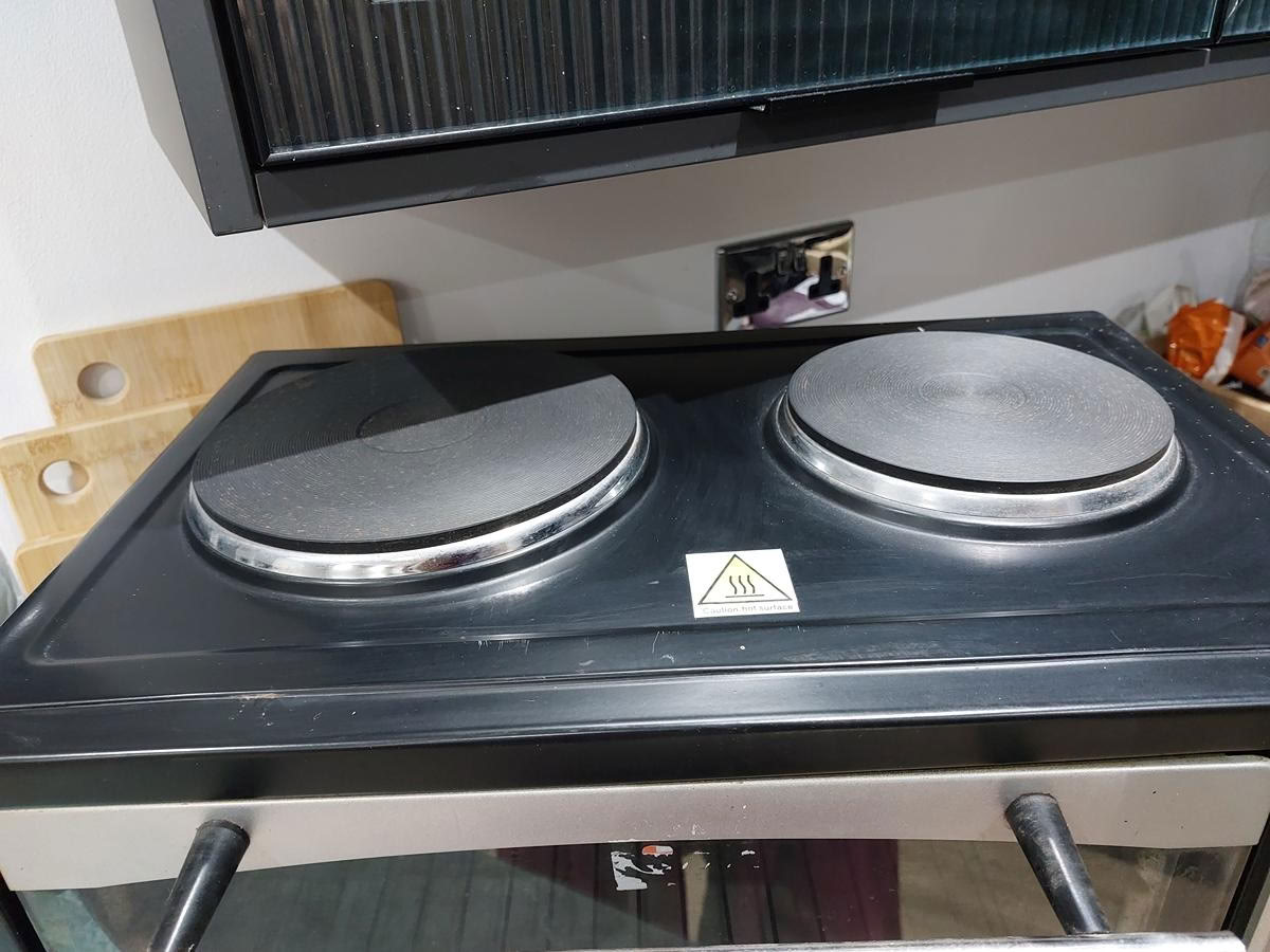 Free: Mini oven (Oadby LE2) - Harborough/Oadby & Wigston Council Freegle