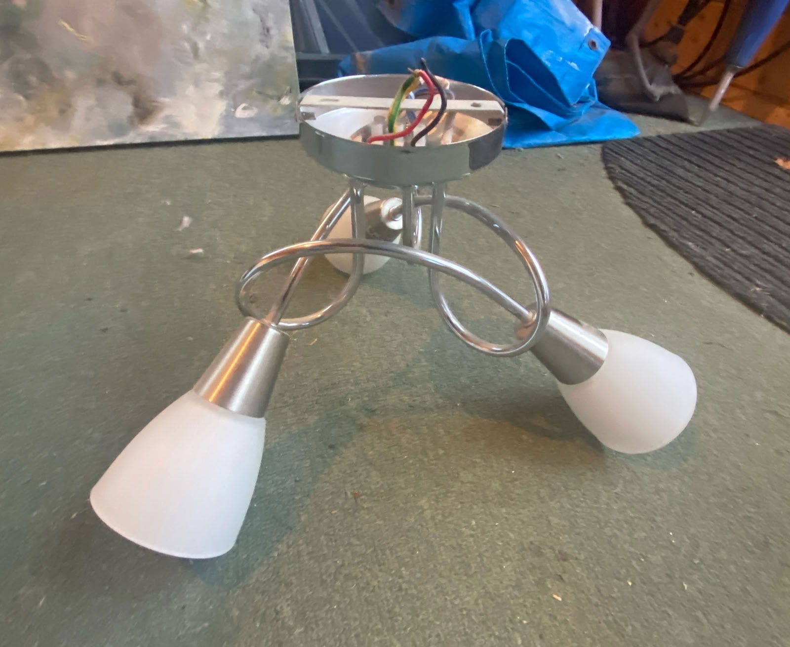 Free: Ceiling light (Mill Lane crowborough TN6)