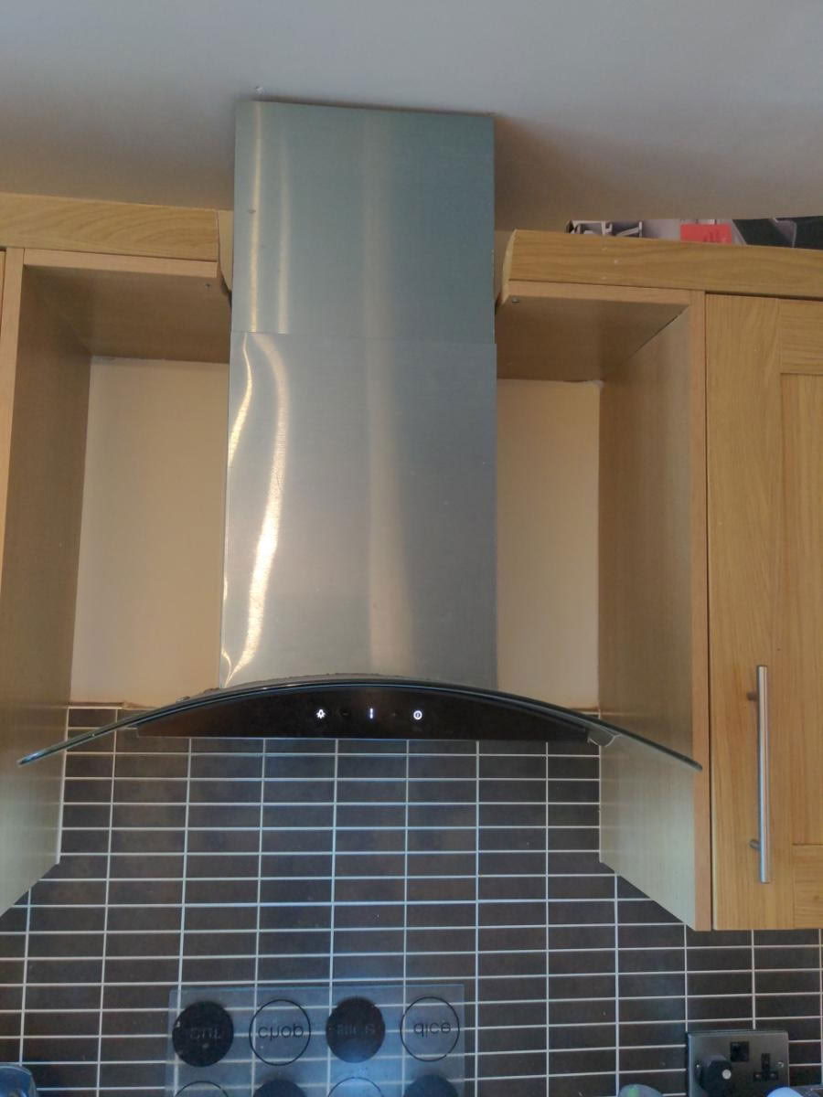Free: 60cm Cooker Hood - avail march2026 (Tingley, Leeds/wakey WF3 ...