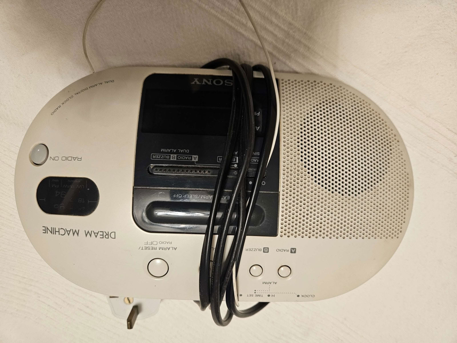 Free: Sony digital clock radio (Radford Semele CV31) - Leamington Spa ...