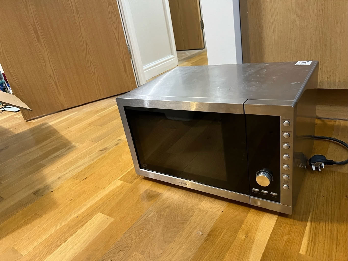 Free: Kenwood combi microwave (Penzance TR18) - Falmouth Freegle