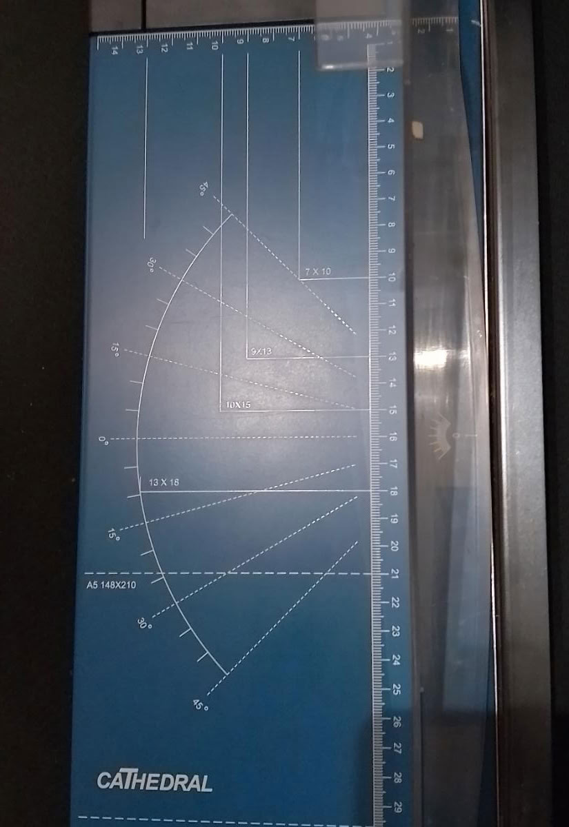 Free: Guillotine paper cutter (Telford TF3)