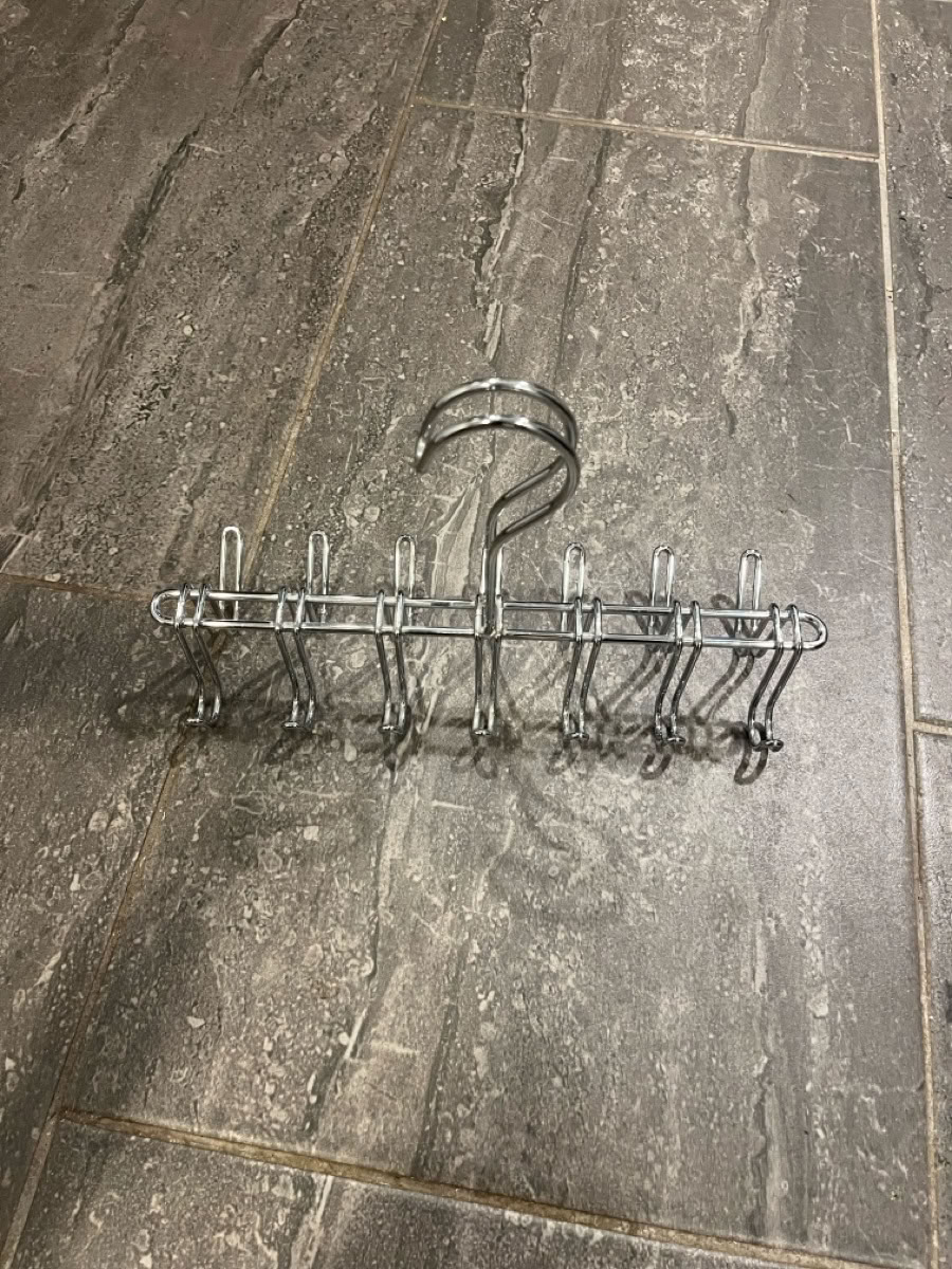 Free: Tie rack hanger (Randolph Hills (Ashley Drive))