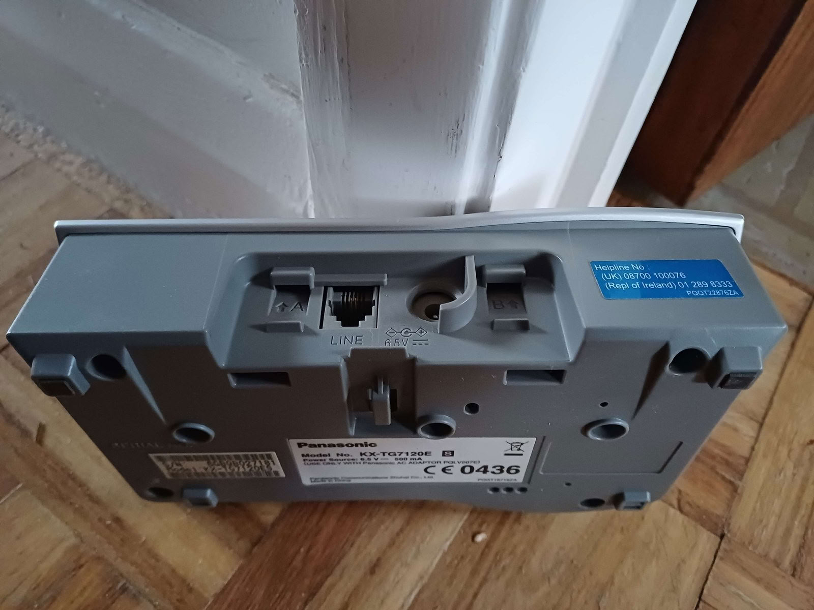 Free: Panasonic phone with voicemail (Uxbridge UB8) - Hillingdon Freegle