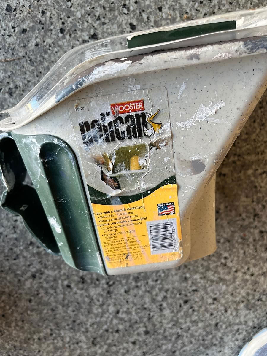 Free: PAINT PROJECT - handheld pail (Harbor Bay)