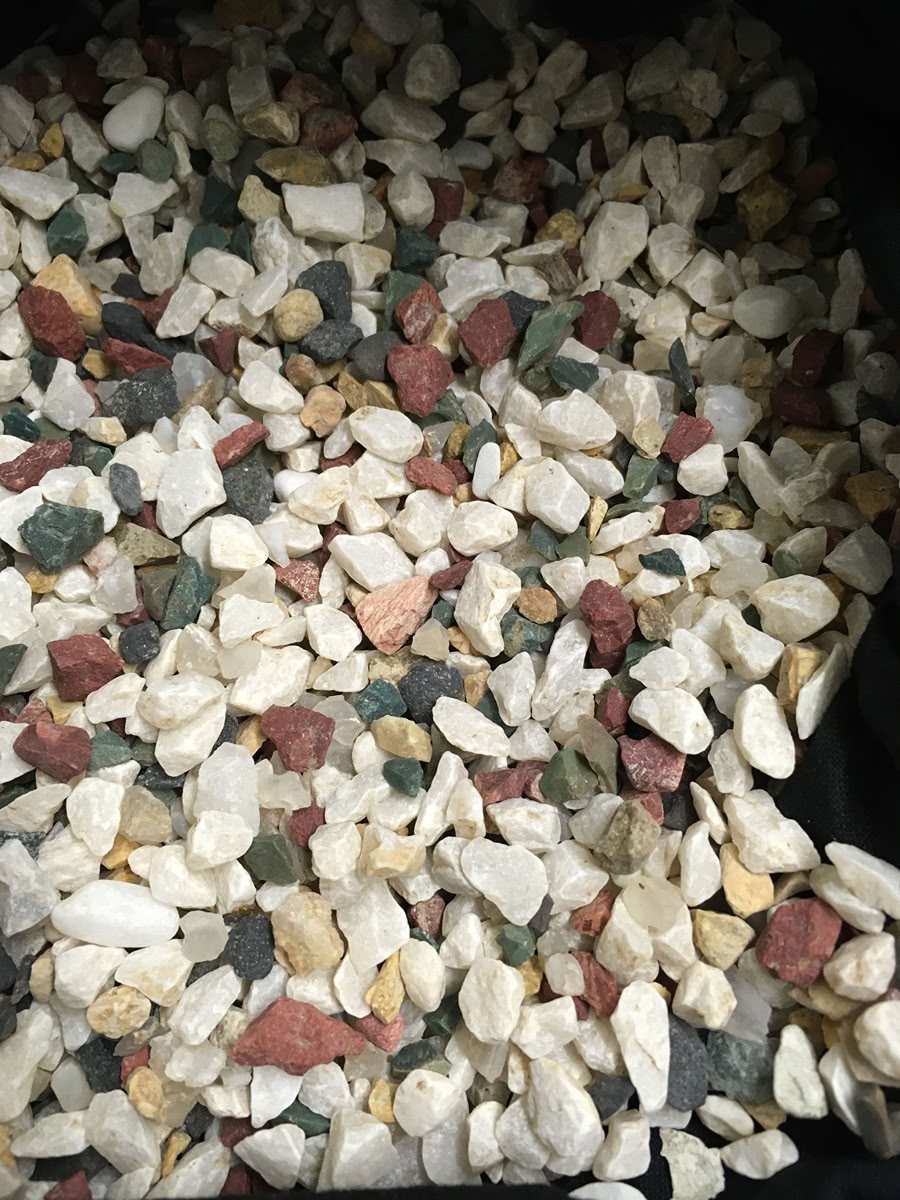 Free: Fish tank/ decorative stones (Near Old Street Station)