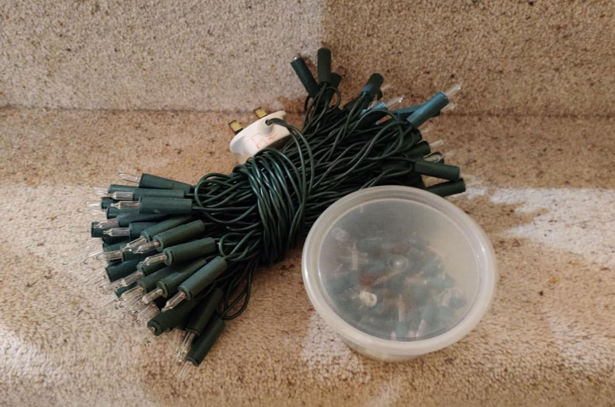 Free: Christmas Lights Pt 2 (Nottingham NG7) - Nottingham Freegle