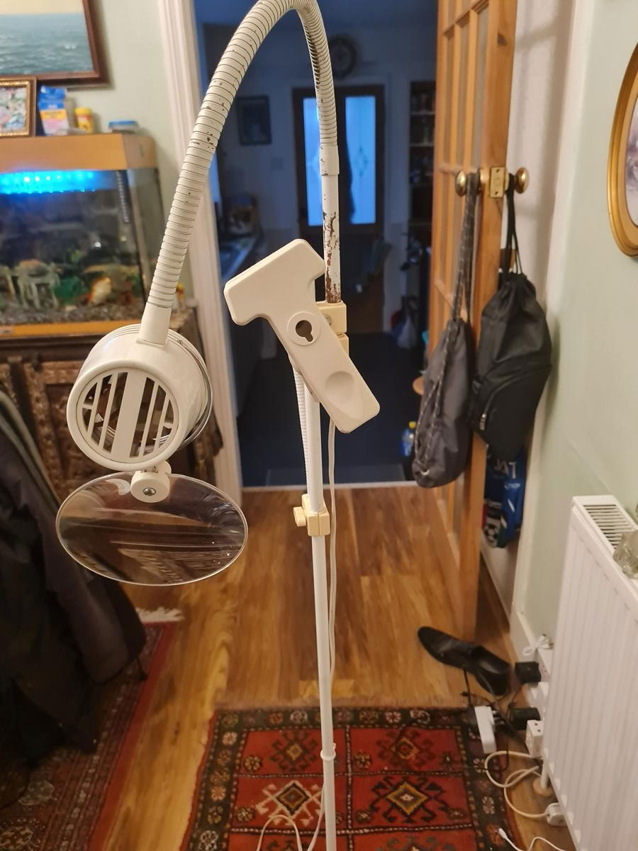 Free: A stand adjustable lamp (CT11) - Thanet Freegle