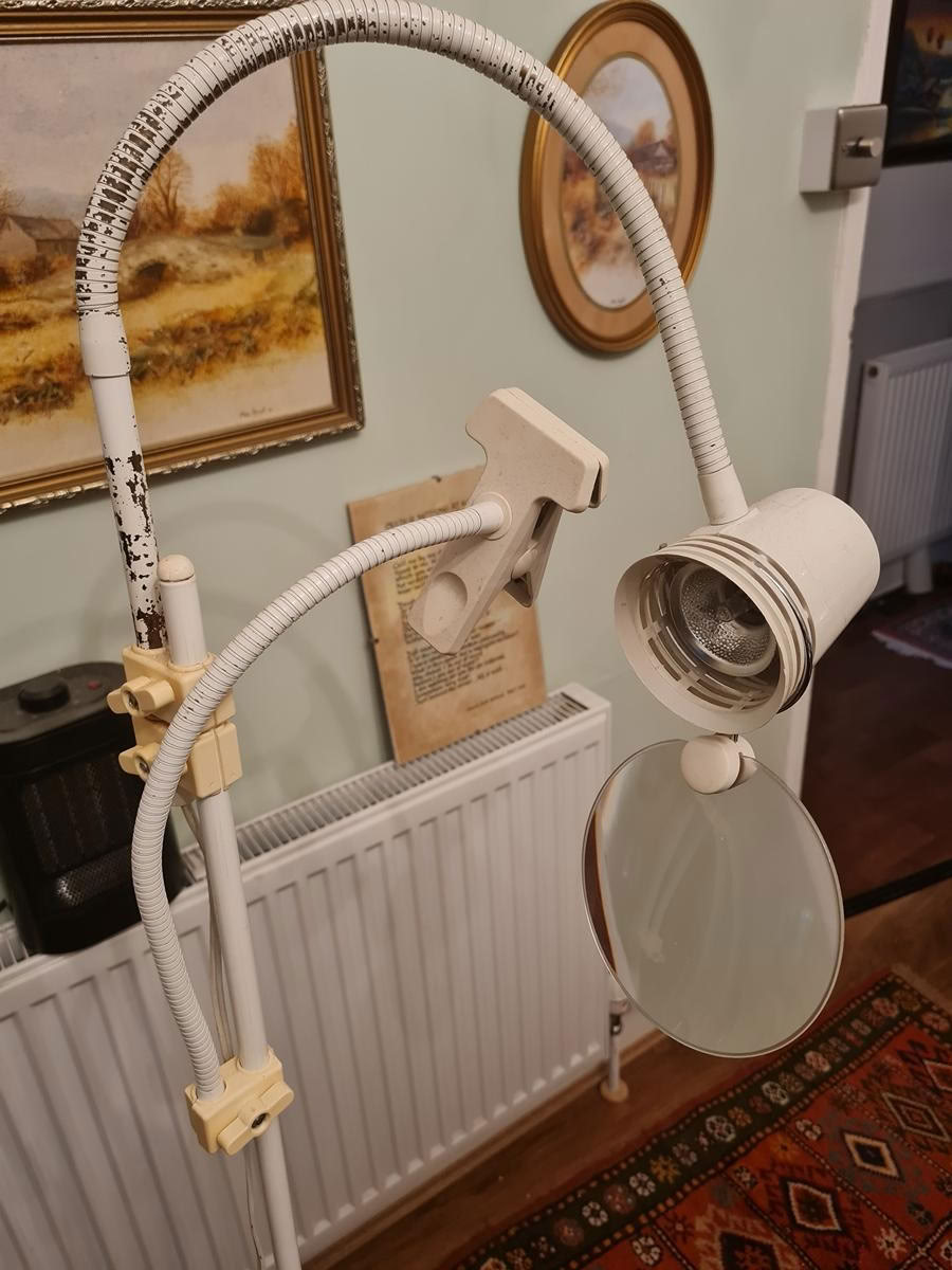 Free: A stand adjustable lamp (CT11) - Thanet Freegle